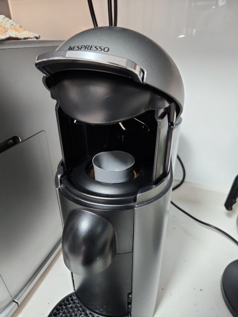 Nespresso Vertuo Plus Premium, TV & Home Appliances, Kitchen Appliances ...