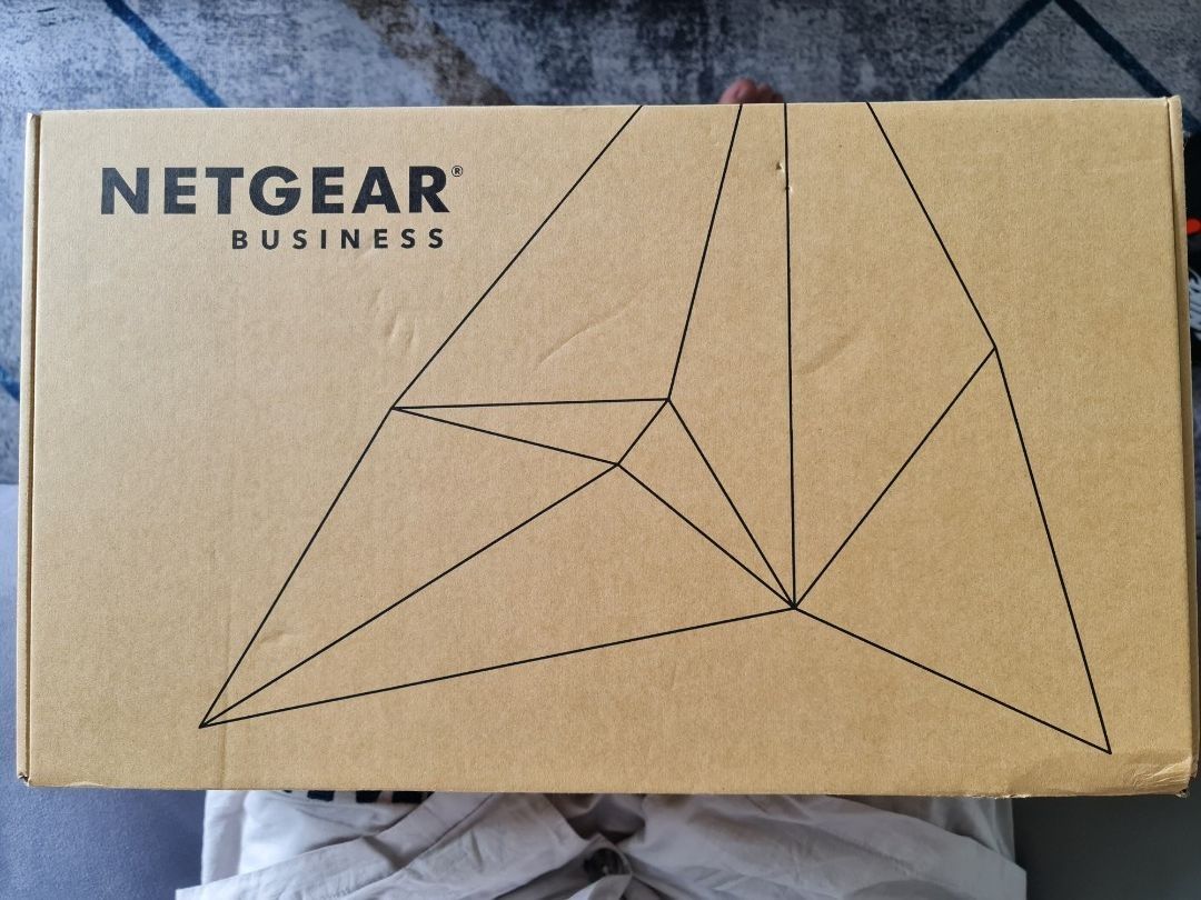 NETGEAR Switch S350 GS324TP 24 Port with 2 SFP Ports RRP $799 ...