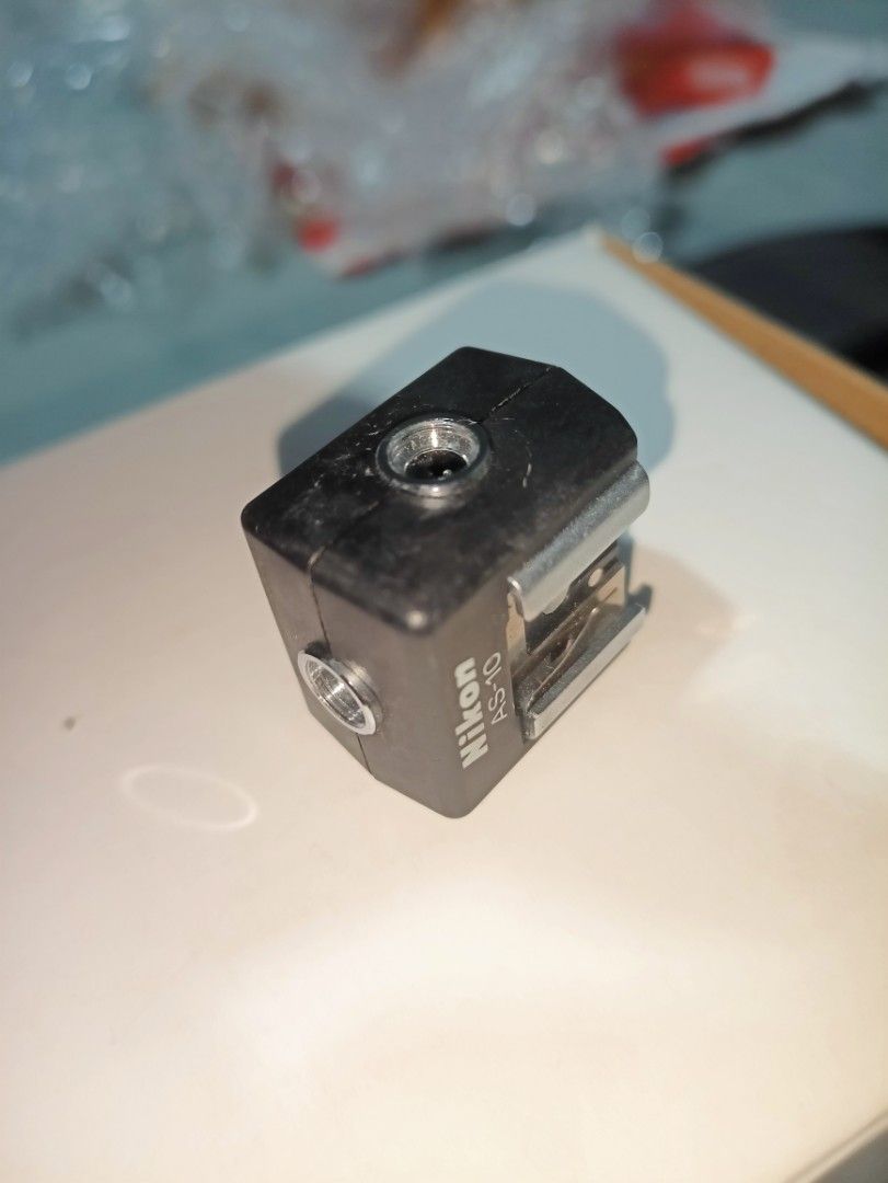 Nikon AS-10 TTLA Multi Flash Adapter, Photography, Cameras on Carousell