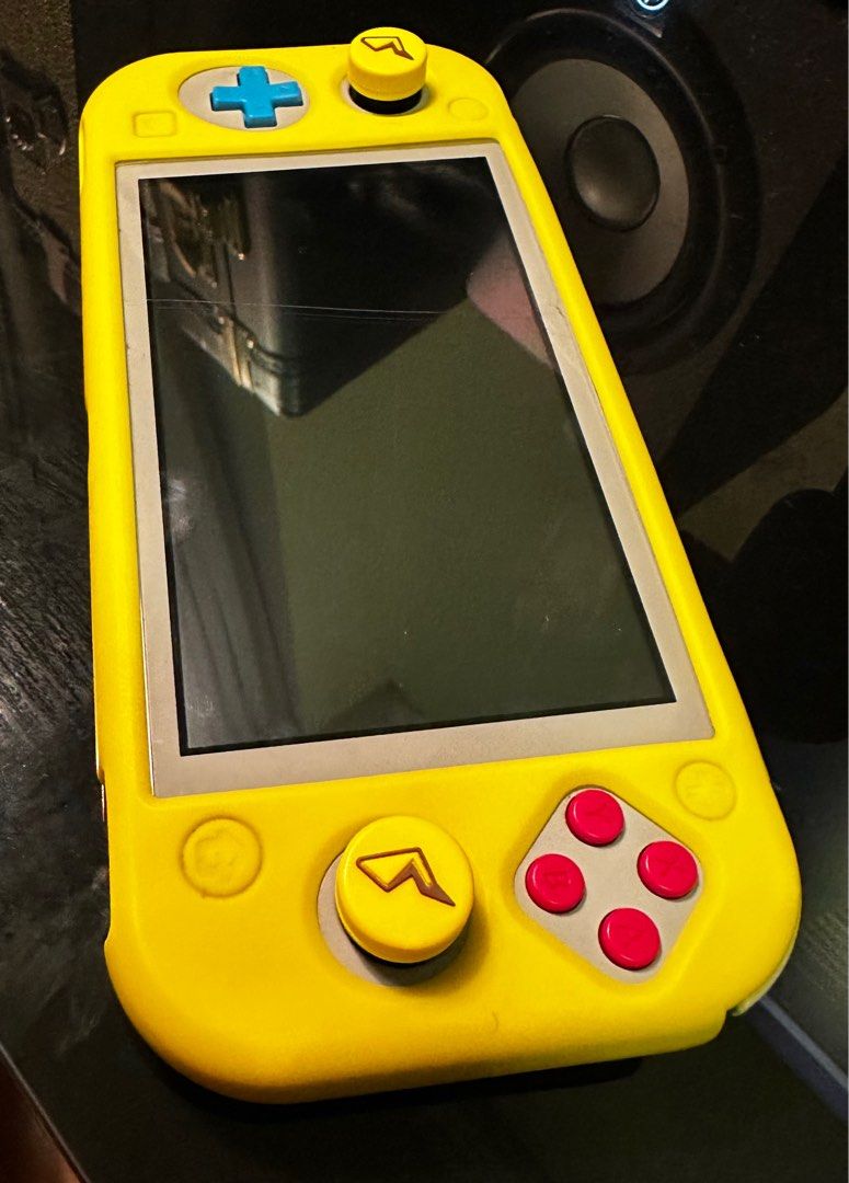 Nintendo Switch Lite - Sword and Shield, Video Gaming, Video Game ...