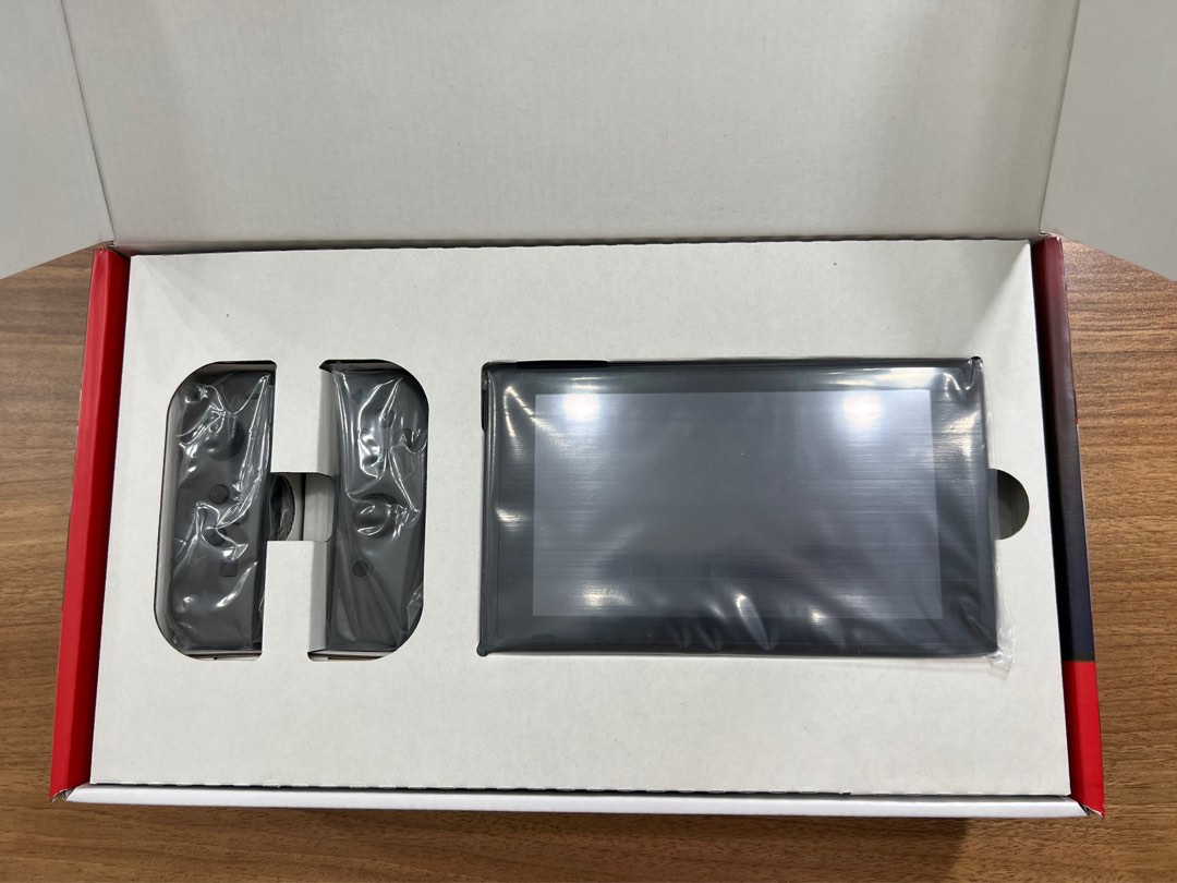 NINTENDO SWITCH V2 FOR SALE!, Video Gaming, Video Game Consoles ...