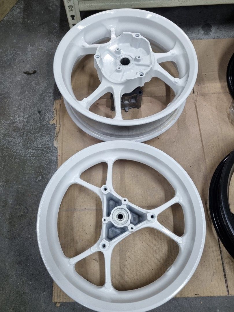 NMAX V2 White Rims, Motorcycles, Motorcycle Accessories on Carousell
