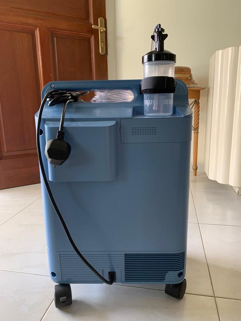 Philips Respironics Everflo Oxygen Concentrator, Health & Nutrition ...