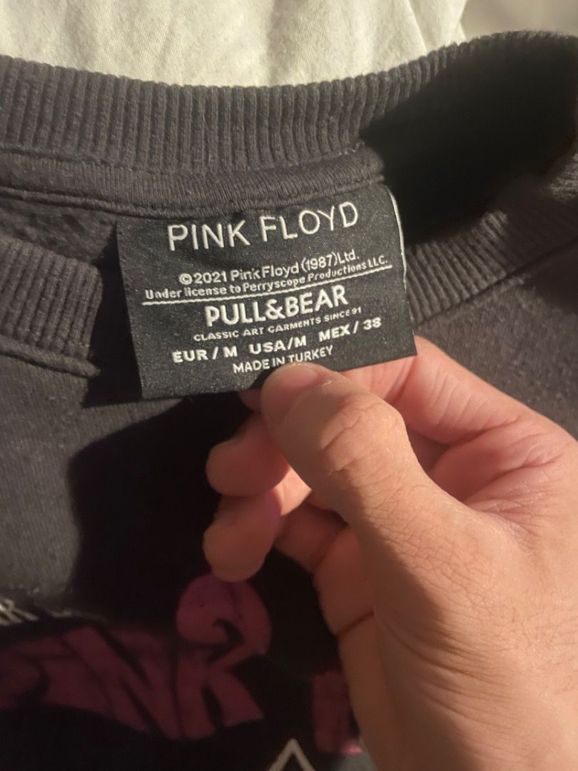 PINK FLOYD SWEATER - Pull&Bear, Men's Fashion, Tops & Sets, Hoodies on ...