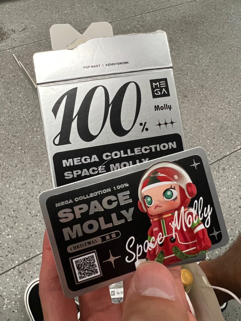 POPMART 100% SPACE MOLLY MEGA COLLECTION, Hobbies & Toys, Memorabilia ...