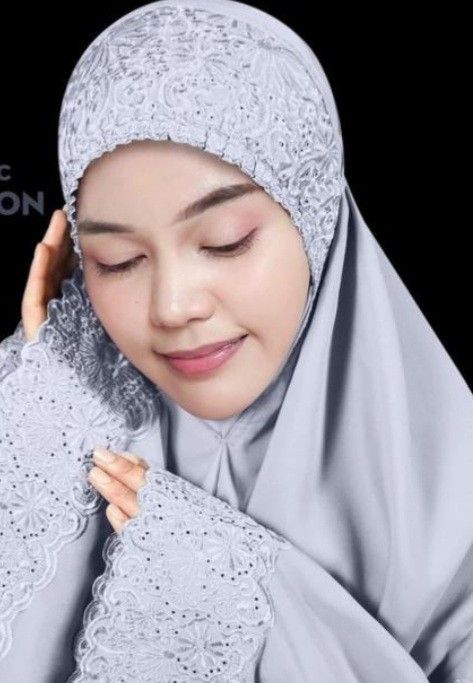 PRAYER GEAR / TELEKUNG, Women's Fashion, Muslimah Fashion, Prayer Sets on Carousell
