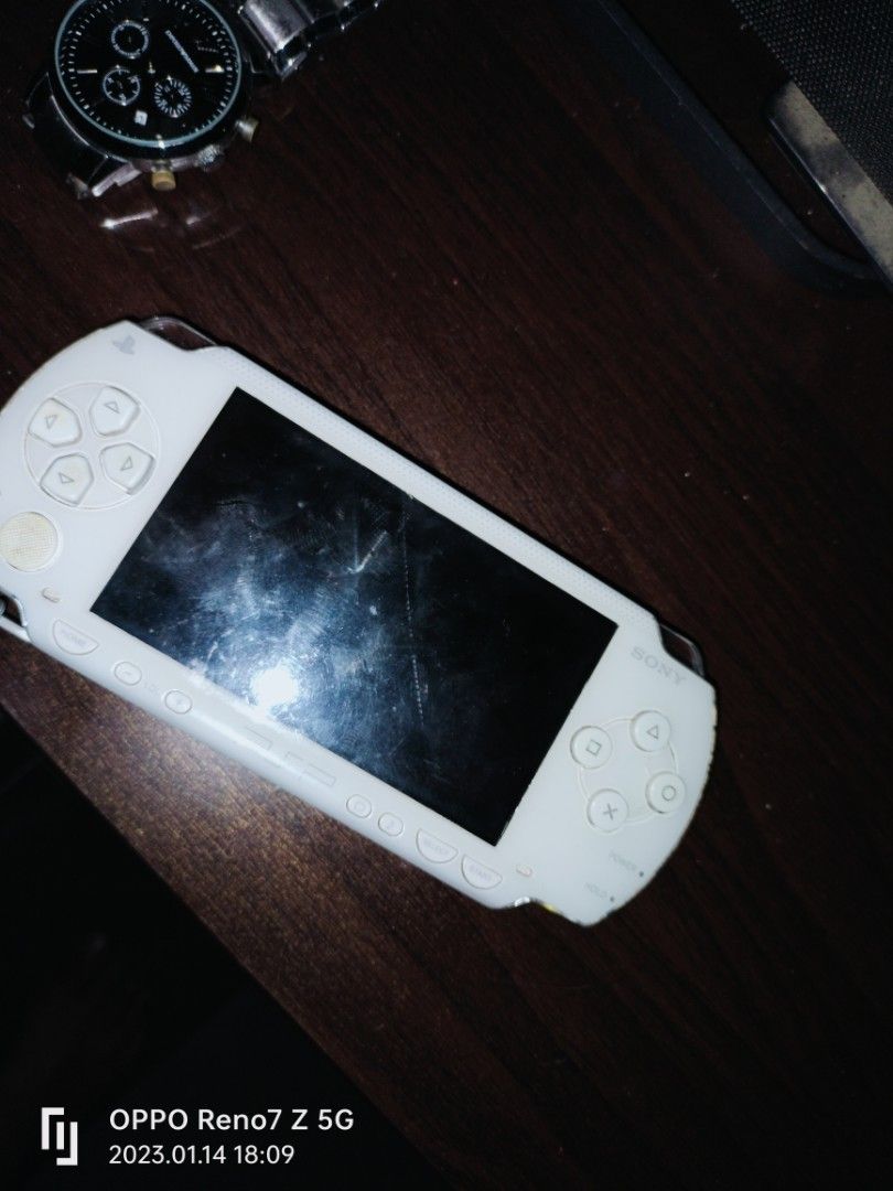 Psp white 1000, Video Gaming, Video Game Consoles, PlayStation on Carousell