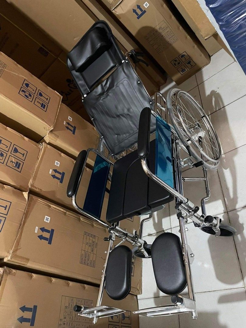 RECLINING COMMODE WHEEL CHAIR, Health & Nutrition, Medical Supplies ...