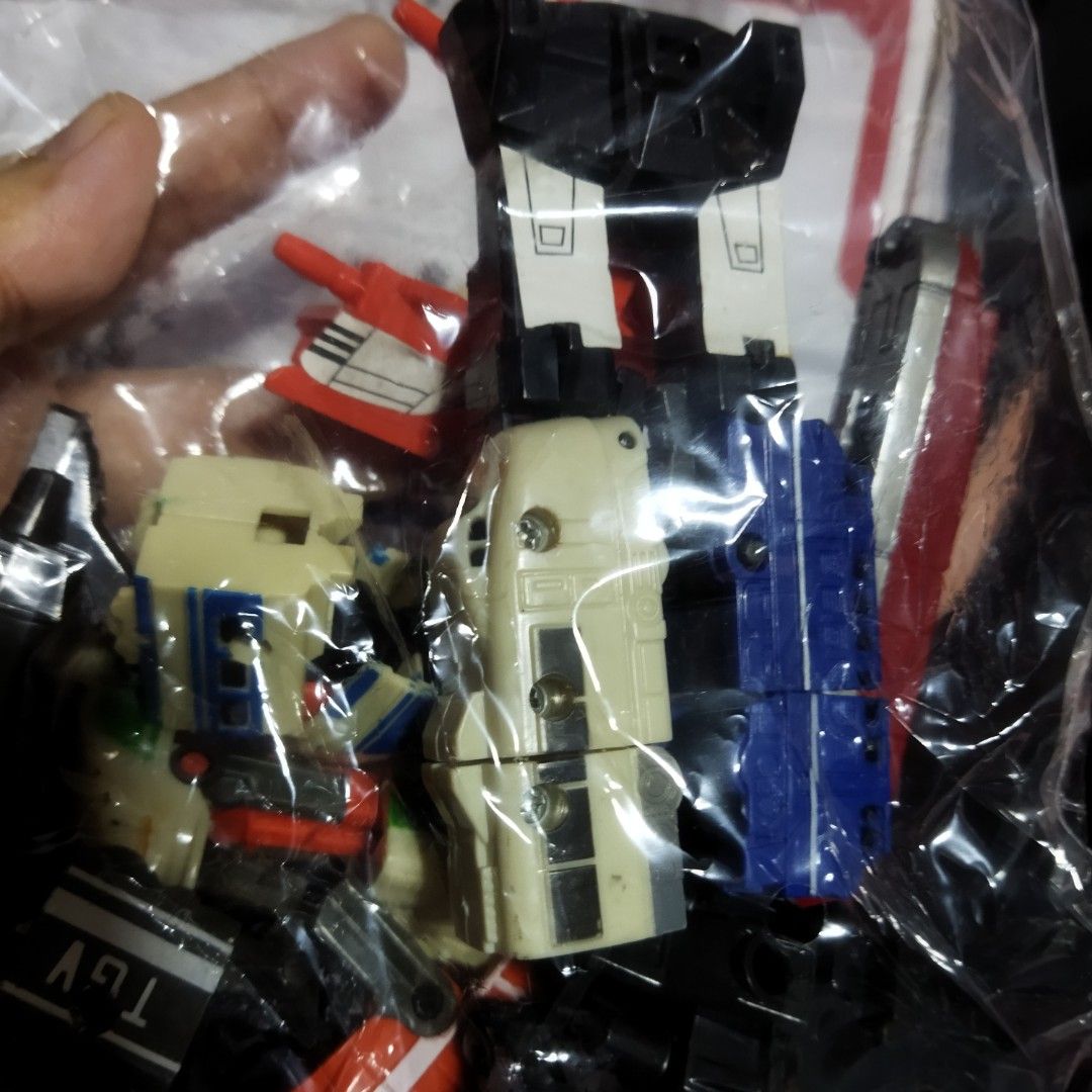 Robot deformed box as is, Hobbies & Toys, Toys & Games on Carousell