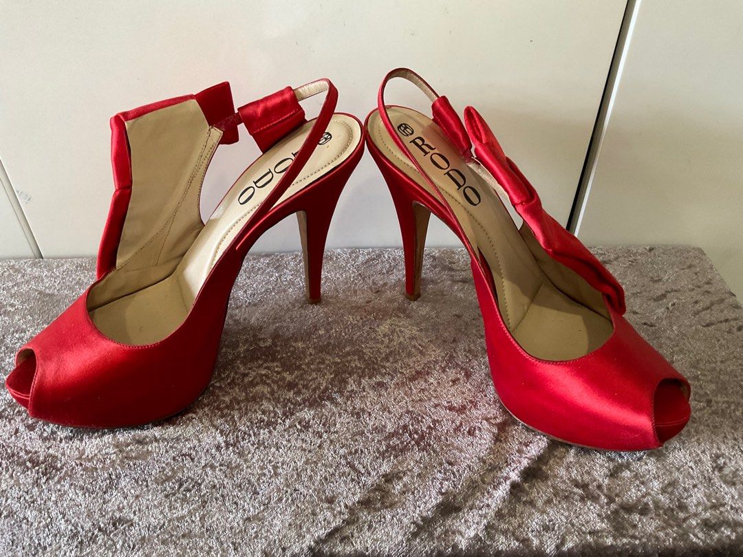 RODO EVENING RED HEELS, Women's Fashion, Footwear, Heels on Carousell