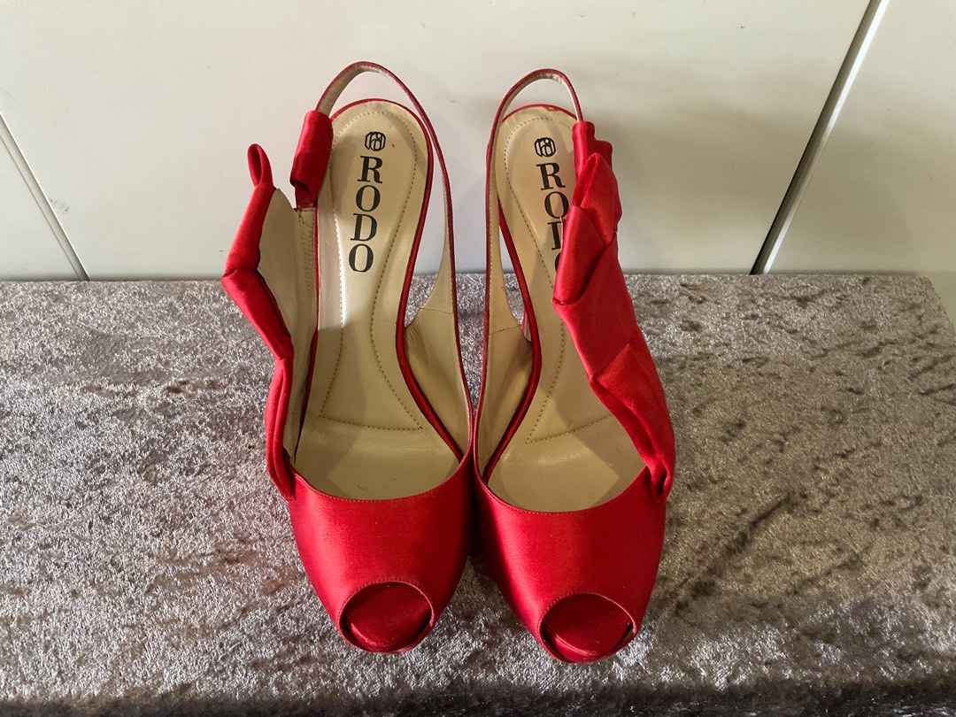 RODO EVENING RED HEELS, Women's Fashion, Footwear, Heels on Carousell