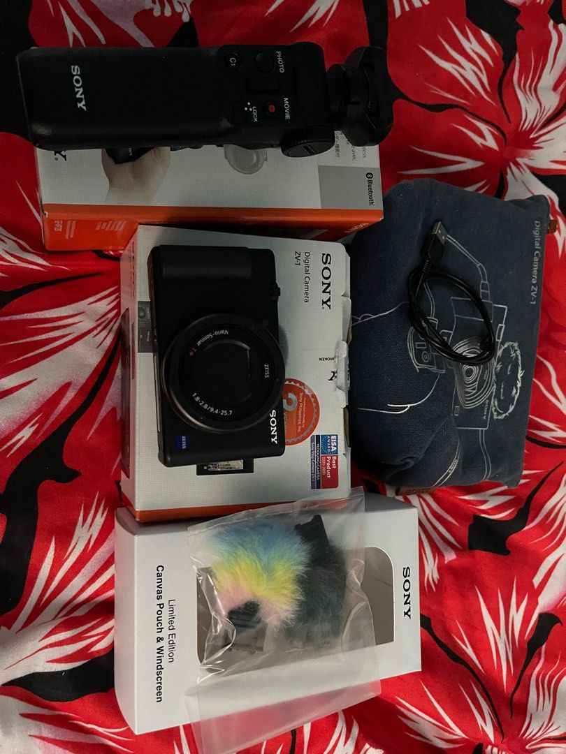 Sony ZV1, Photography, Cameras on Carousell