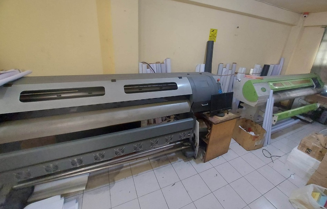 TARPAULIN PRINTER MACHINE 6FT (2 UNITS), Computers & Tech, Printers ...