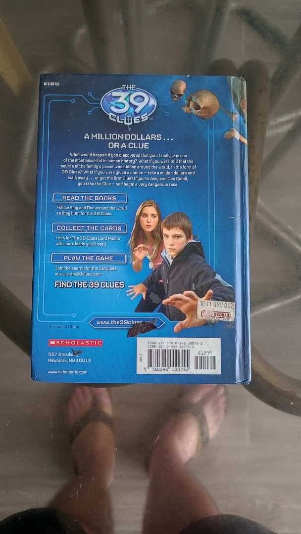 The 39 Clues Book 1 Maze of Bones by Rick Riordan, Hobbies & Toys ...