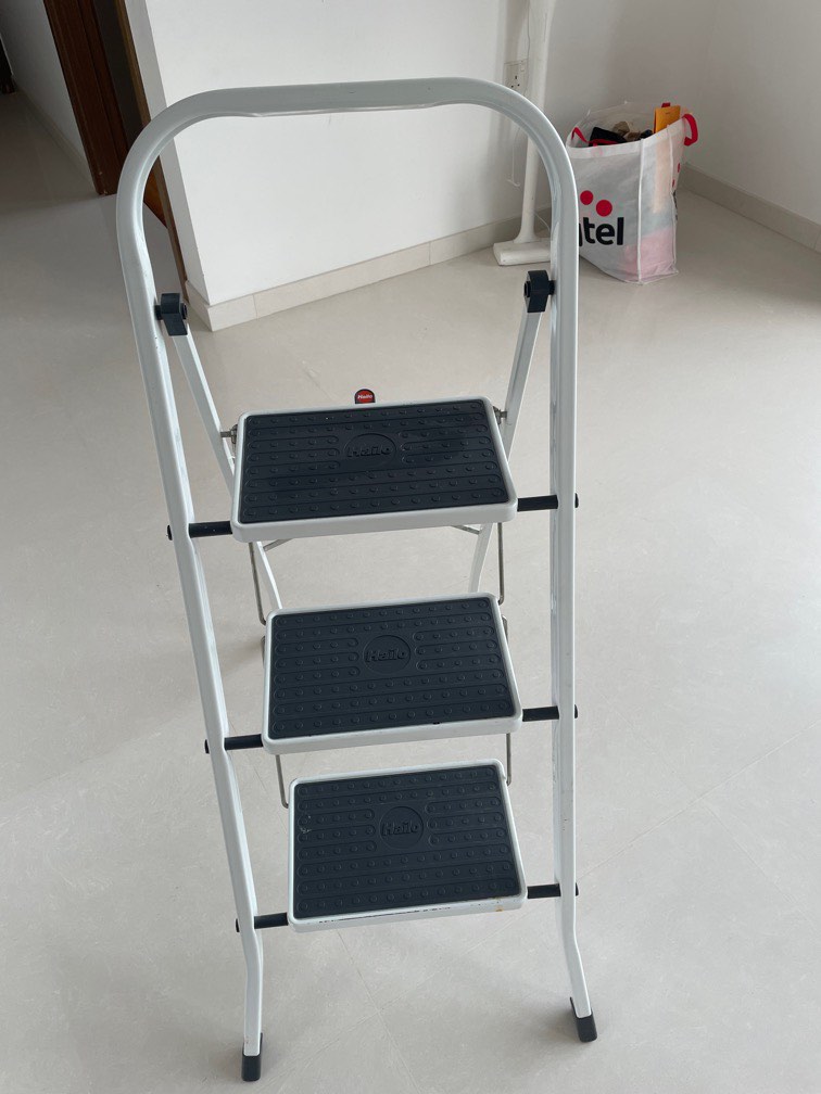 Three step ladder, Furniture & Home Living, Home Improvement ...