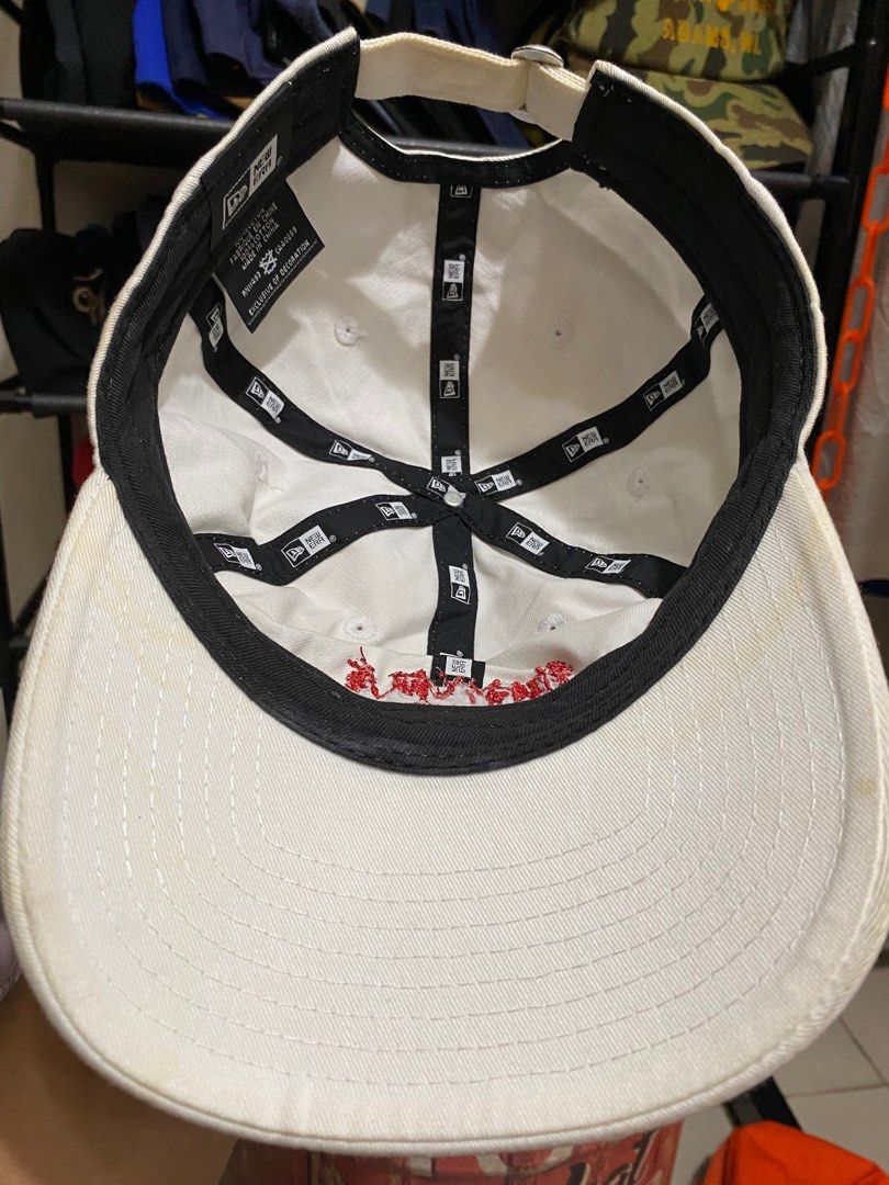 Topi new era chinese ori, Fesyen Pria, Aksesoris, Topi di Carousell