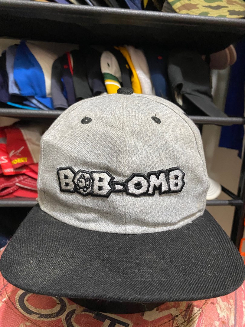 topi super mario, Fesyen Pria, Aksesoris, Topi di Carousell