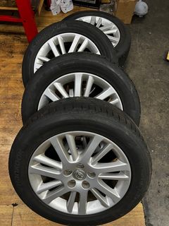 TOYOTA CAMRY ORIGINAL RIMS, Car Accessories, Tyres & Rims on Carousell