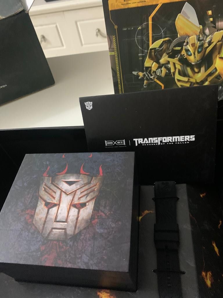 Transformer Bumble Bee Automatic watch, Hobbies & Toys, Memorabilia ...