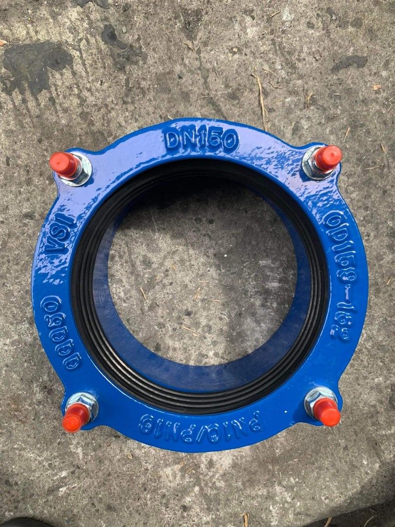 Universal flange adapter, Commercial & Industrial, Industrial Equipment ...