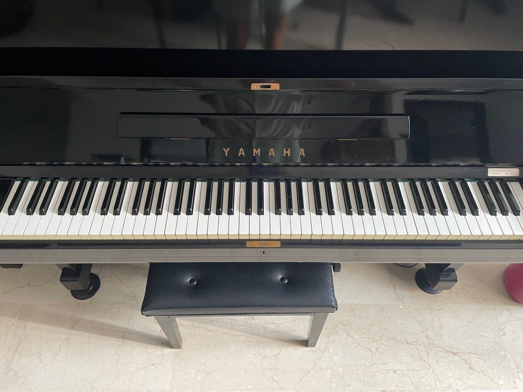 YAMAHA Piano, Hobbies & Toys, Music & Media, Musical Instruments on Carousell