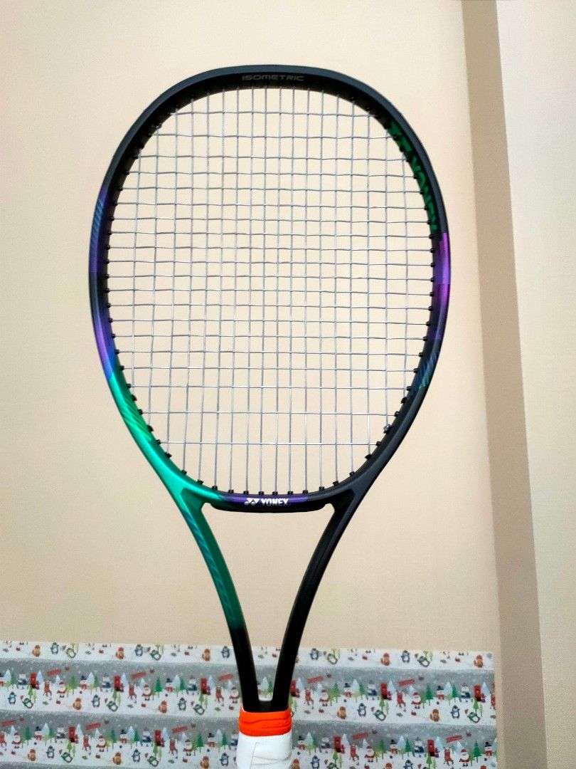Yonex Vcore Pro 97D, Sports Equipment, Sports & Games, Racket & Ball ...