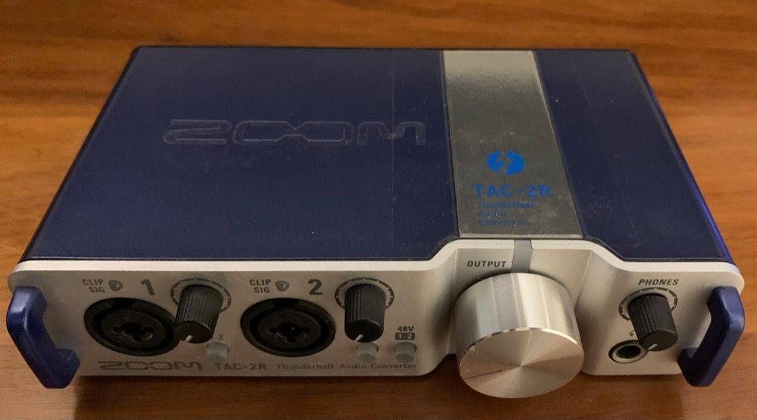 ZOOM TAC-2R Thunderbolt 2-Channel Audio Converter, Audio, Other Audio ...
