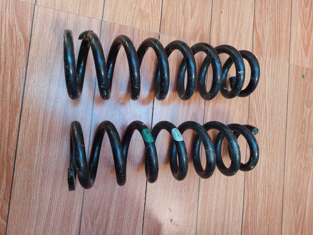 2021 Hilux Conquest springs, Car Parts & Accessories, Suspension Parts ...