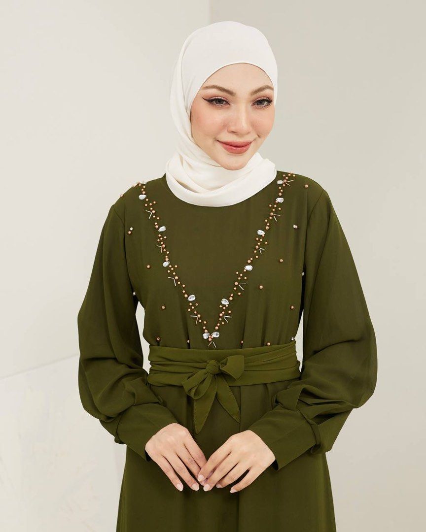 Ardani Dress in Olive Green, Women's Fashion, Muslimah Fashion, Dresses ...