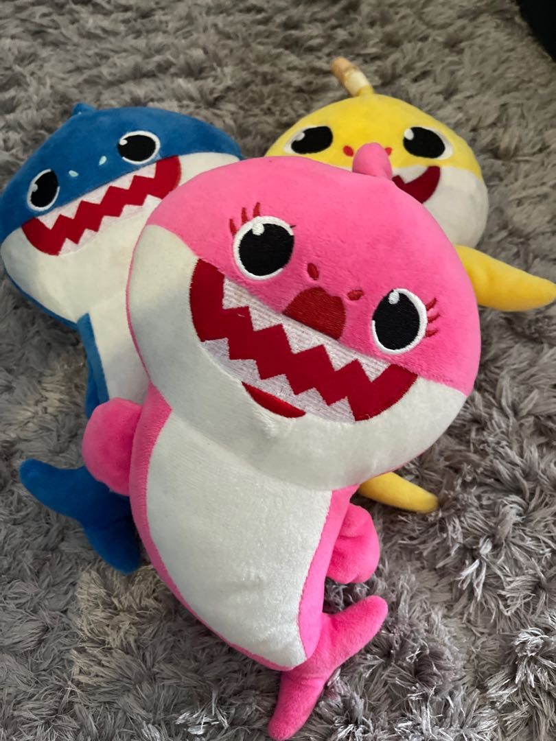 baby shark with music Soft Toys bundle, Hobbies & Toys, Toys & Games on ...
