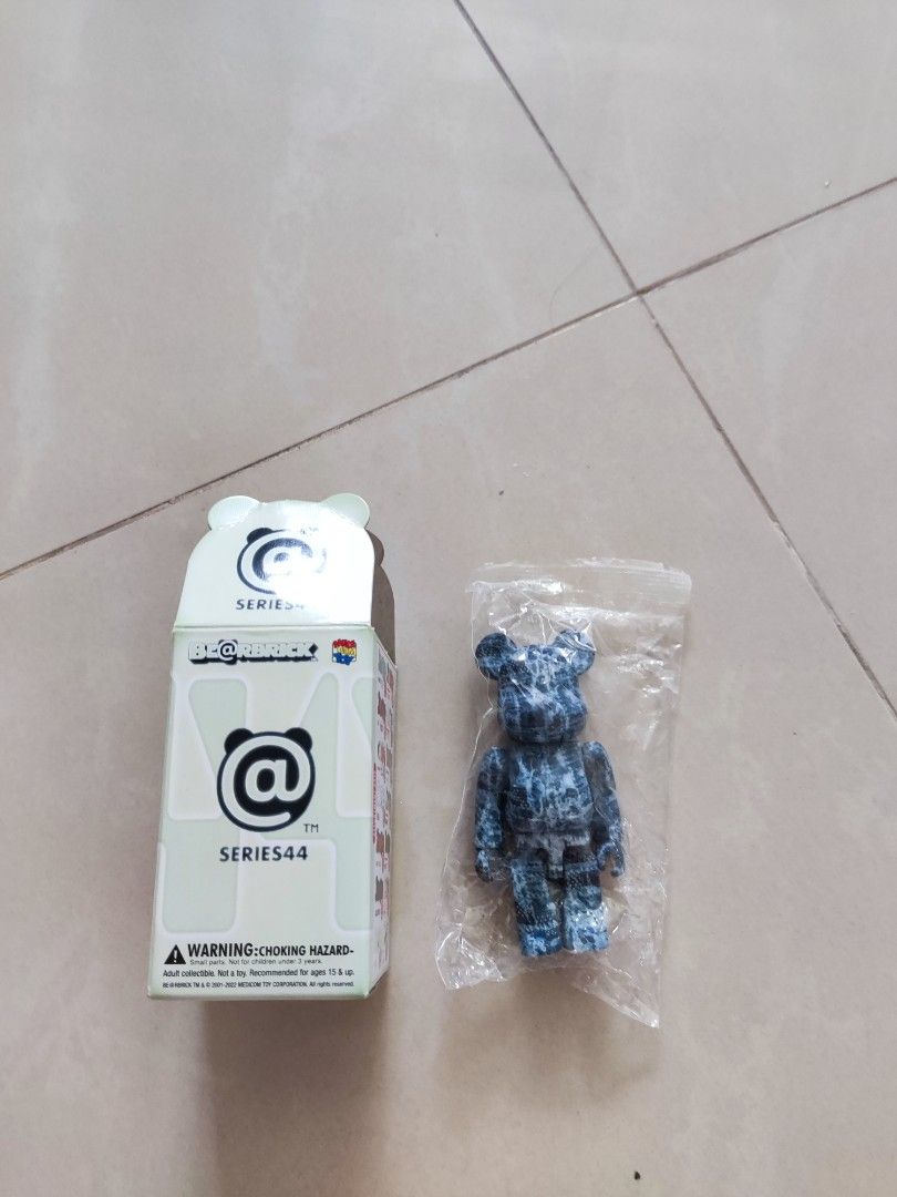 Bearbrick series 44 super rare secret FDMTL, Hobbies & Toys, Toys ...