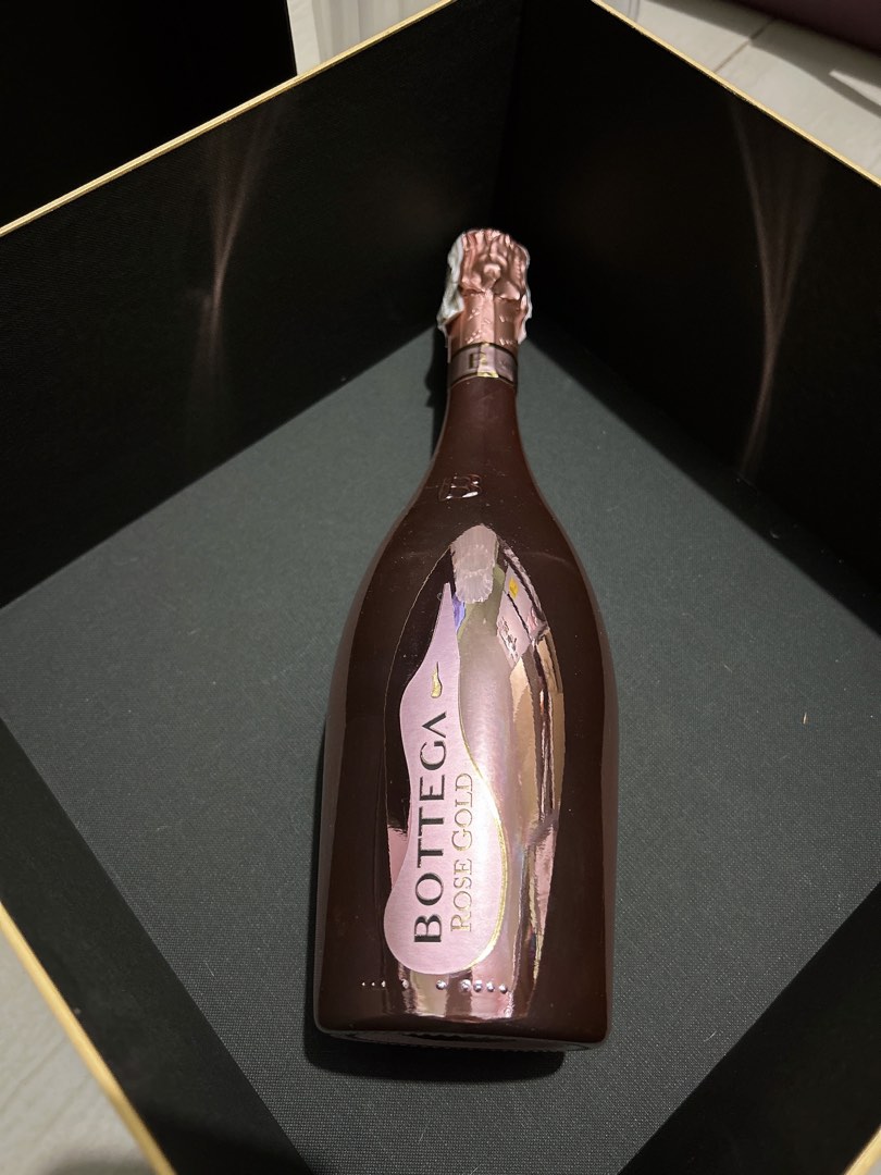 Bottega rose gold brut rose sparkling wine, Health & Nutrition, Health ...