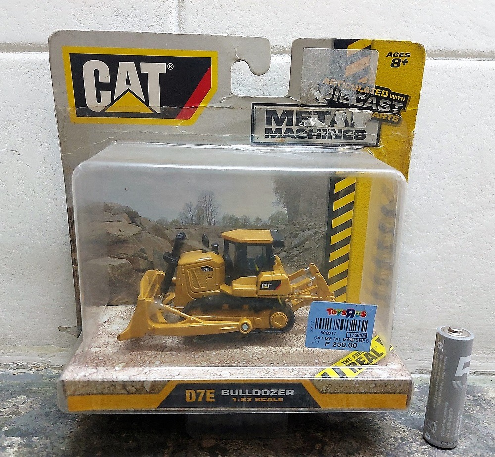 BULLDOZER - CAT 1:83 Scale Metal Machine Series, Hobbies & Toys, Toys ...