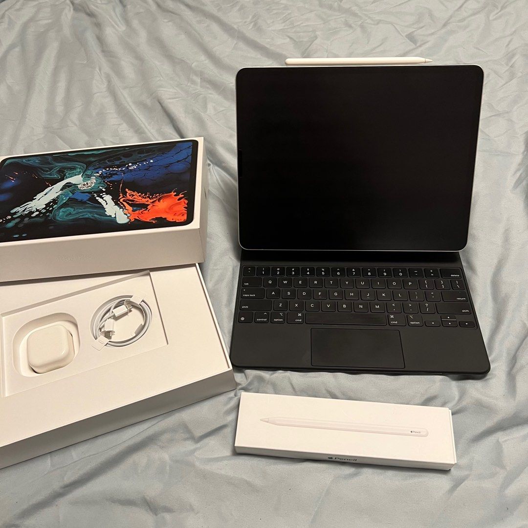 (BUNDLE) iPad pro 12.9 3rd gen + magic keyboard + apple pencil 2 ...