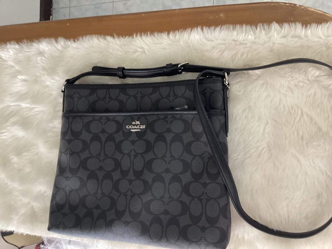 Coach body bag, Women's Fashion, Bags & Wallets, Cross-body Bags on ...