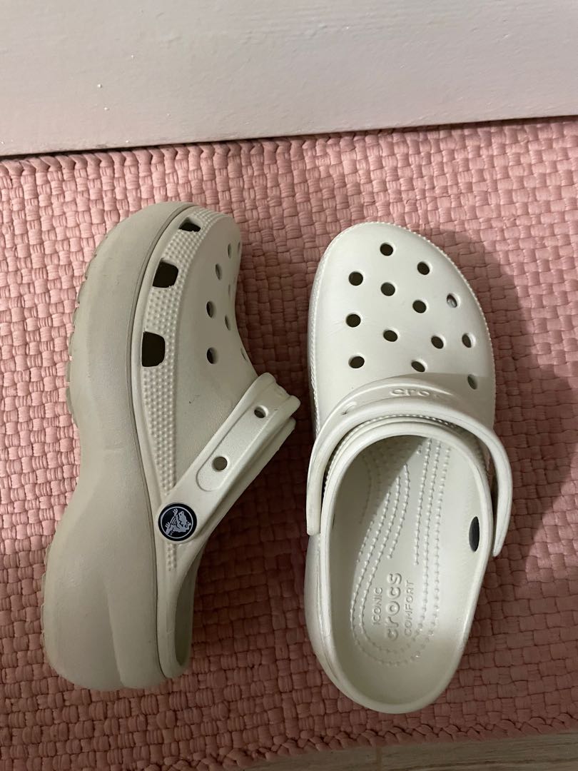 Crocs Classic Platform, Women's Fashion, Footwear, Slippers and slides ...