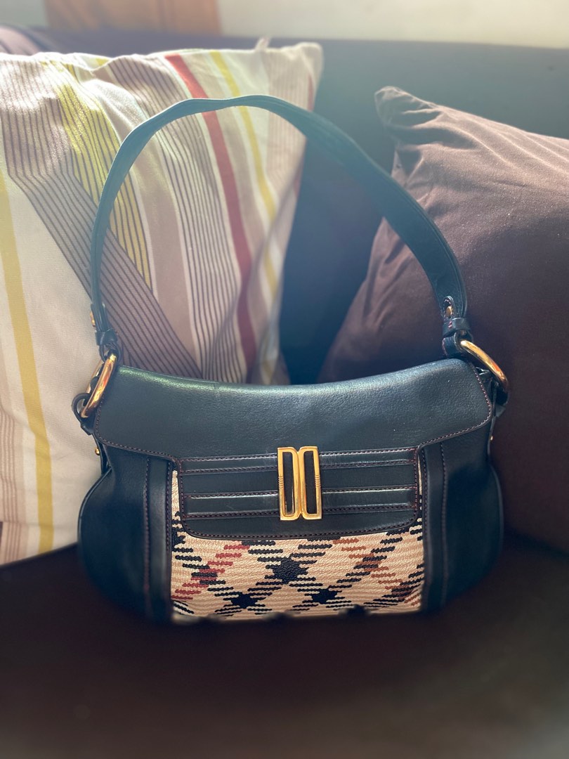 Daks kili bag, Women's Fashion, Bags & Wallets, Shoulder Bags on Carousell