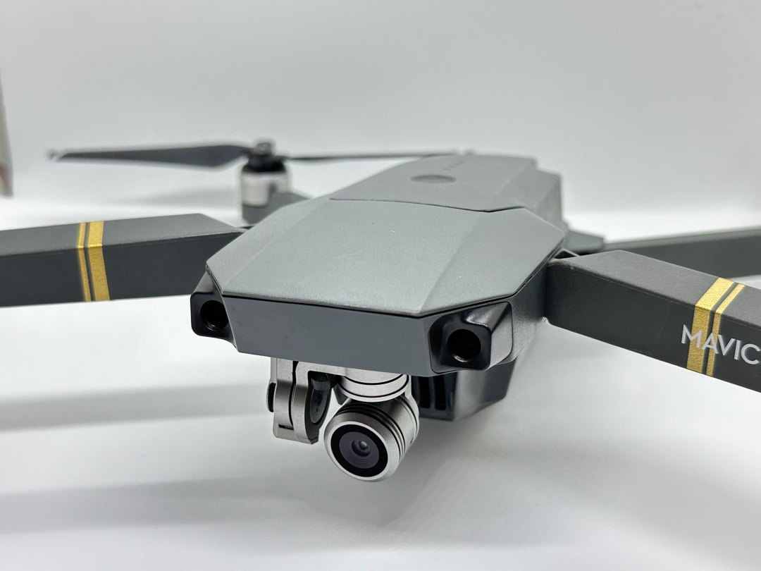 DJI Mavic Pro 4K Drone, Photography, Drones on Carousell