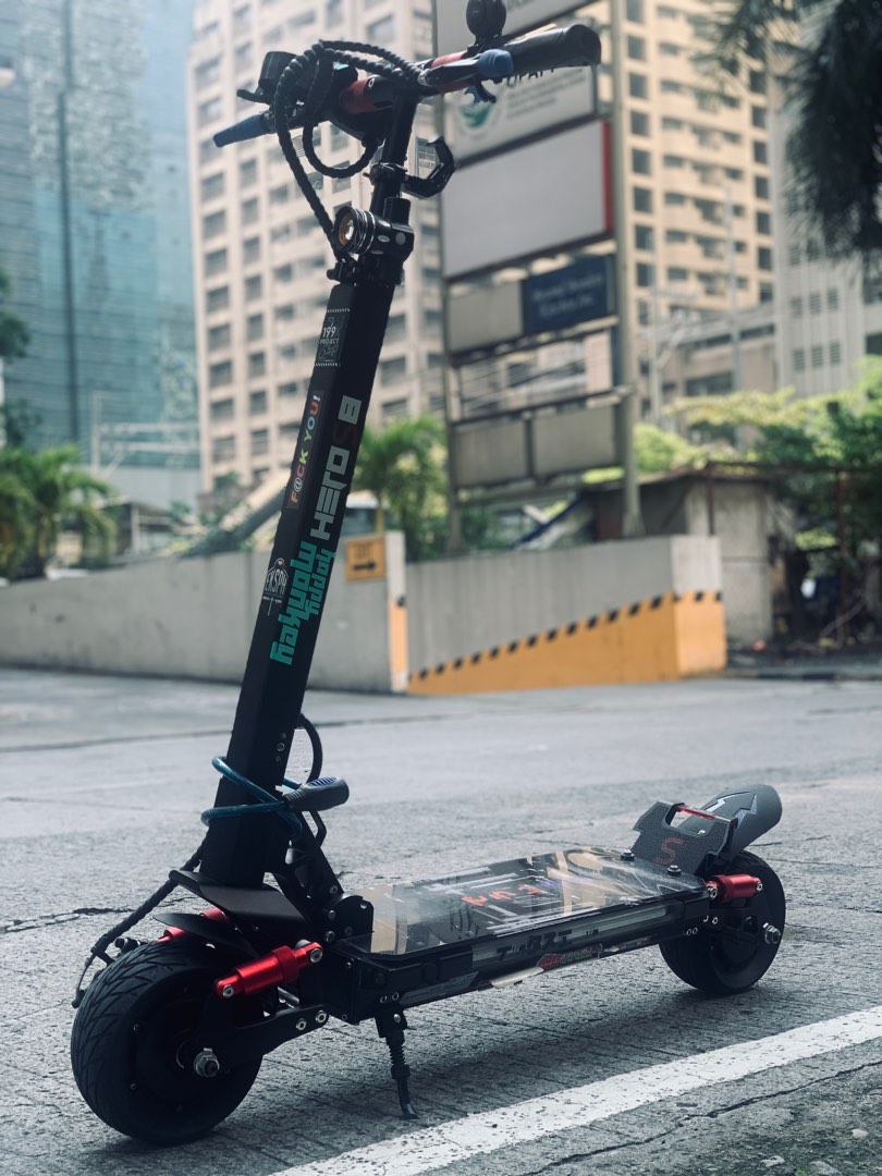 E-scooter (Hero S8), Sports Equipment, Other Sports Equipment and ...