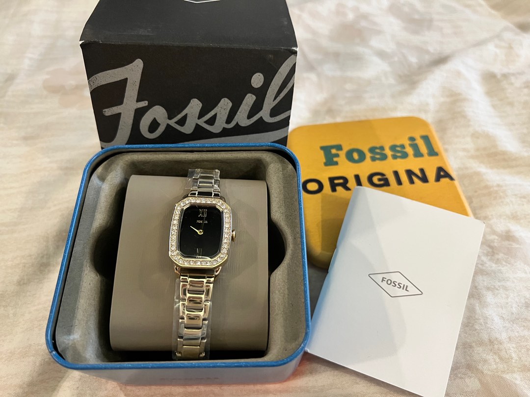 100% ORIGINAL & AUTHENTIC Fossil Watch for Women, Women's Fashion ...