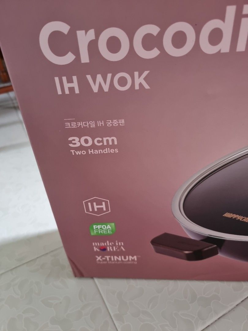 Happycall wok. Crocodile., Furniture & Home Living, Kitchenware & Tableware, Cookware ...