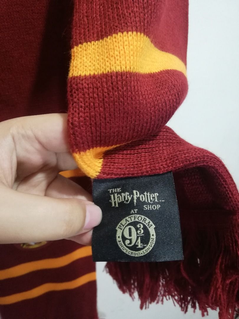 Harry Potter Gryffindor Scarf (Original: Bought from London's 9 3/4 ...