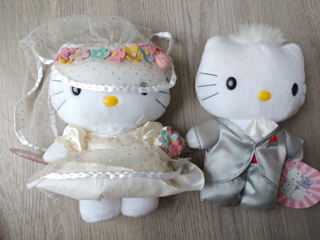 Hello Kitty Formal Wedding Set 2000s, Hobbies & Toys, Toys & Games on ...
