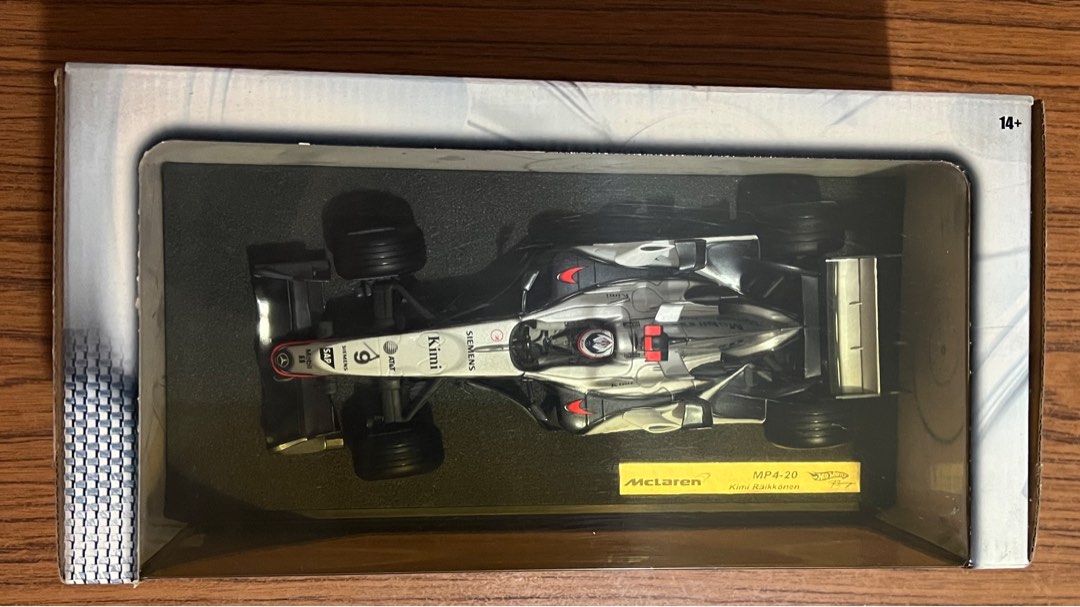 Hot wheels F1 Racing McLaren MP4-20, Hobbies & Toys, Memorabilia ...