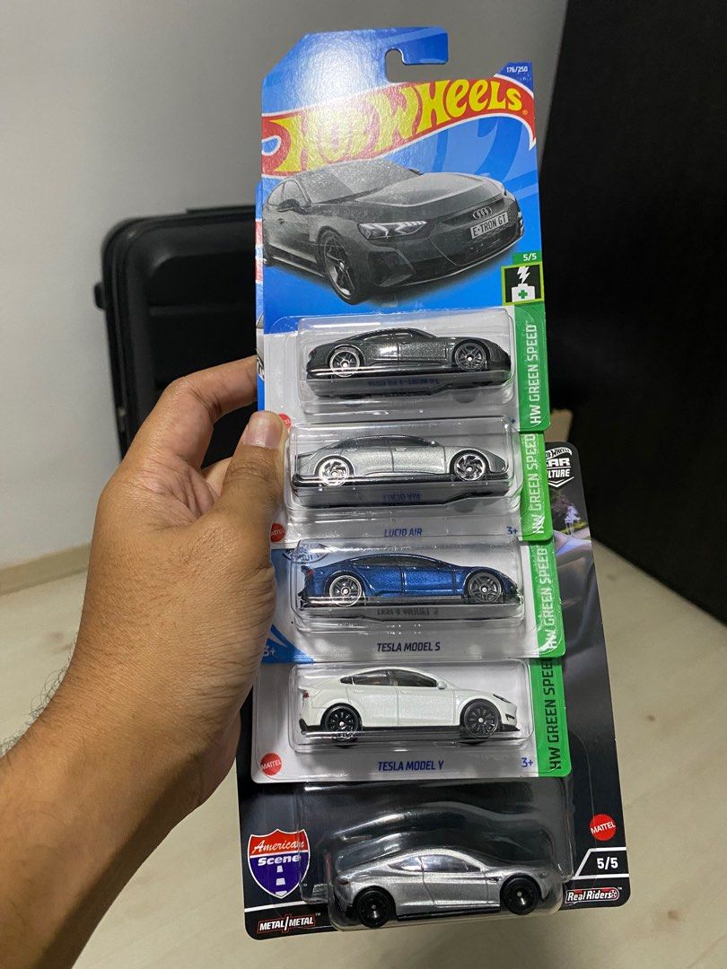 Hotwheels EV Lor (Tesla / Audi / Lucid), Hobbies & Toys, Toys & Games ...