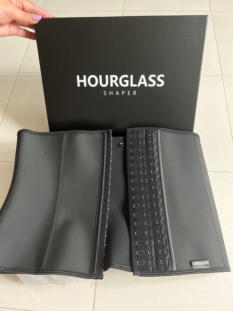 hourglass shaper, Women's Fashion, New Undergarments & Loungewear on ...