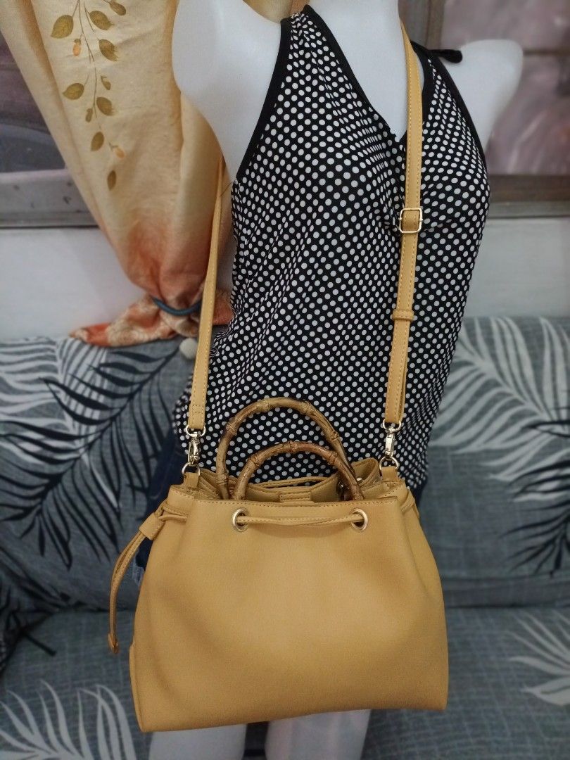 Ikka two way sling, Women's Fashion, Bags & Wallets, Cross-body Bags on ...