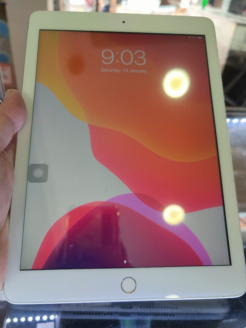 IPad 5th Generation 128gb Wifi Perfect Condition, Mobile Phones ...