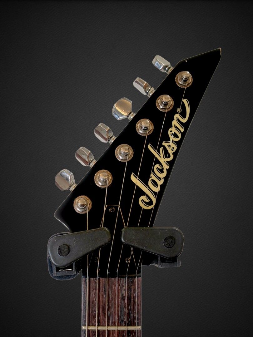 Jackson Flying V Electric Guitar, Hobbies & Toys, Music & Media ...