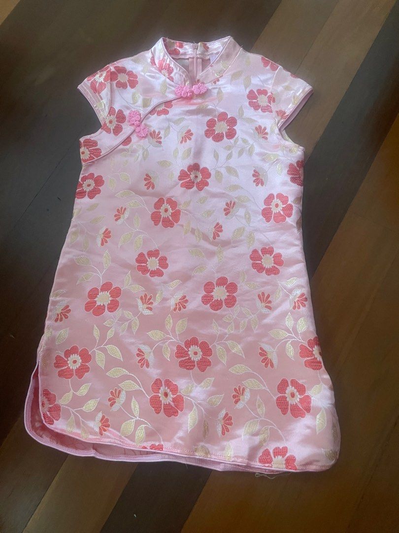 Kid girl Cheong sam, Babies & Kids, Babies & Kids Fashion on Carousell
